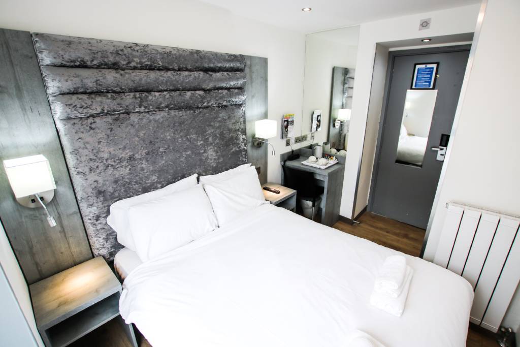 Compact Doubles | Brunswick Merchant City Hotel